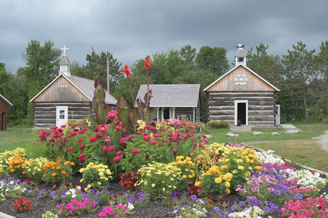 Pakenham and White Lake: Tall Pines Country - Fifty-Five Plus Magazine