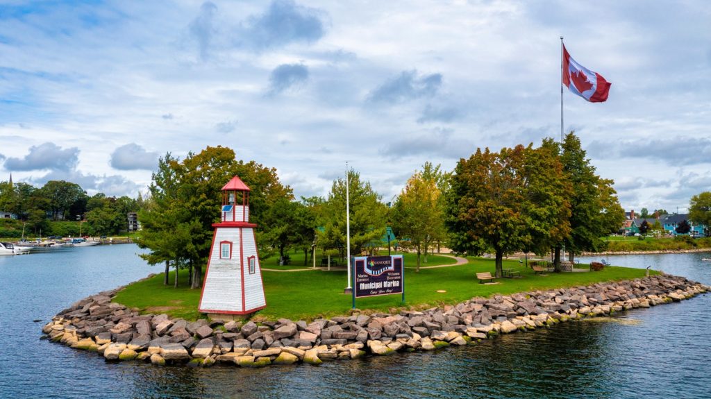 GANANOQUE, THE CANADIAN GATEWAY TO THE 1000 ISLANDS - Fifty-Five Plus ...