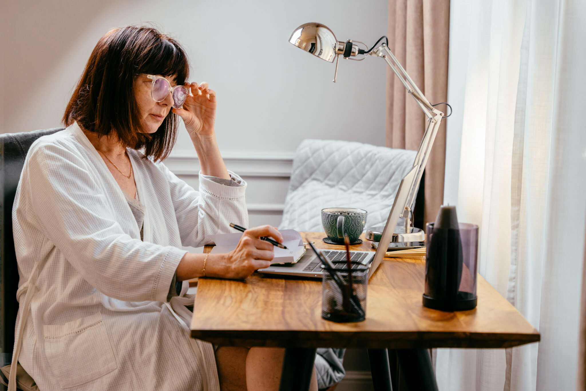 Ask Janet: When Should You Take CPP and OAS? - Fifty-Five Plus Magazine